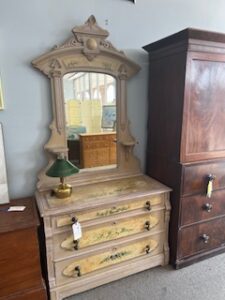 Consignment Store in RI - Used Furniture Store in Rhode island